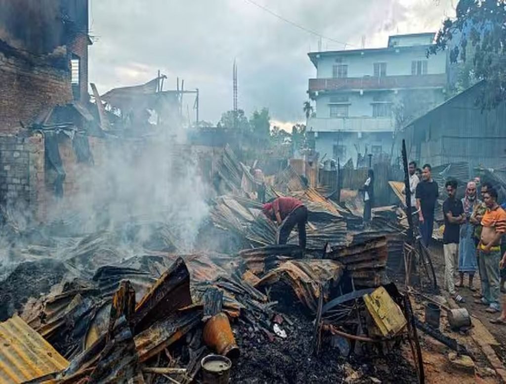 15 Houses Burnt, 1 Person Shot in Manipur Violence | HydNow