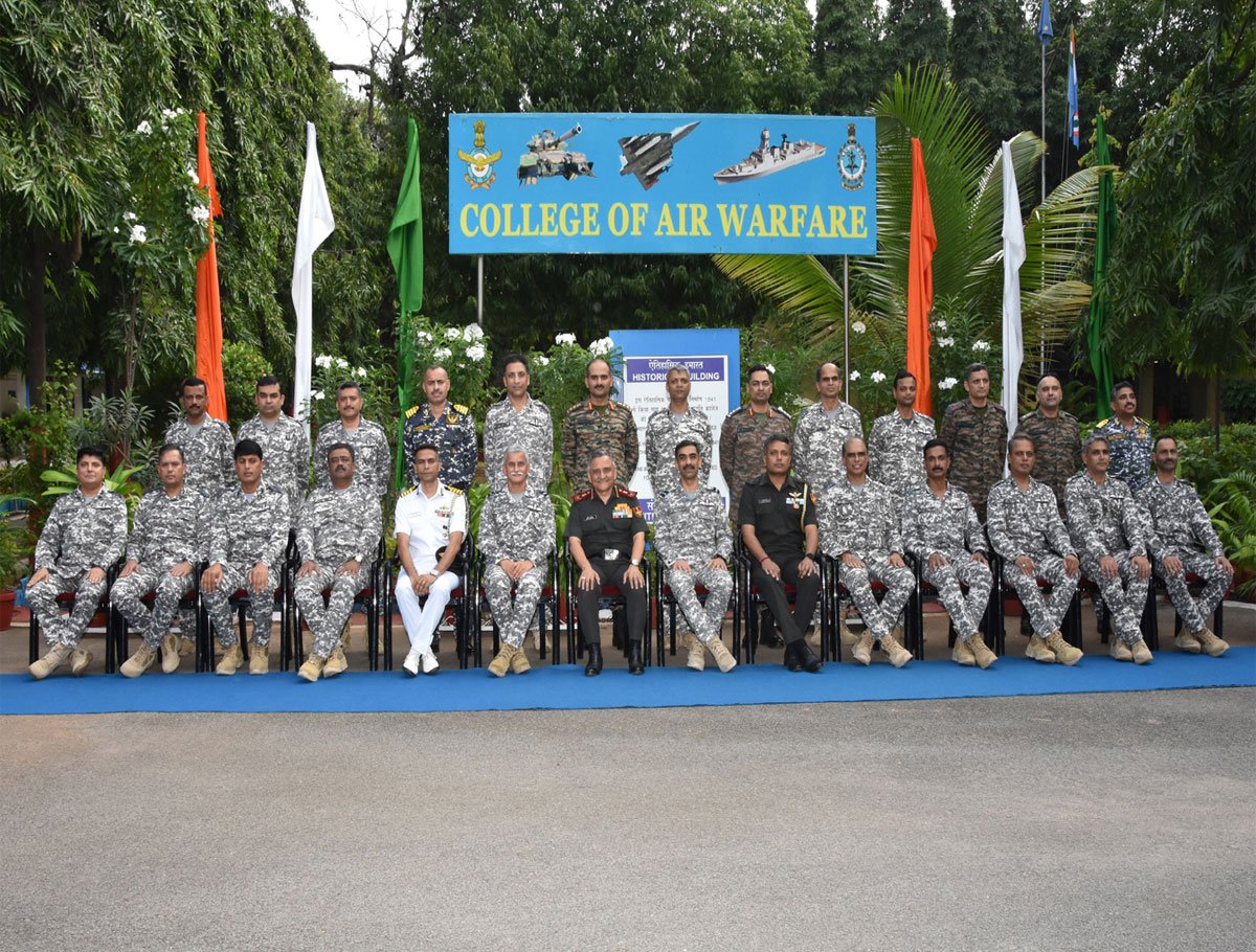 The Chief Of Defence Staff Visits College Of Air Warfare | HydNow