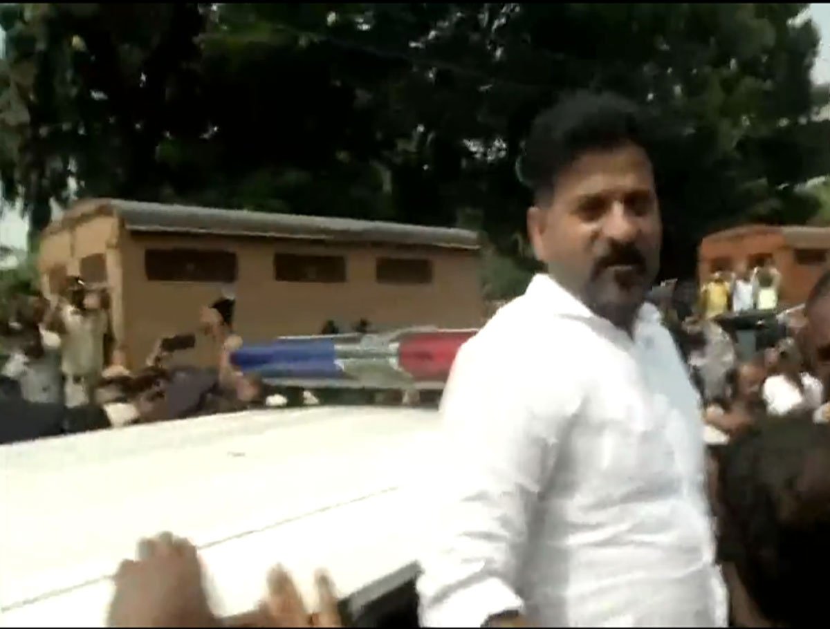 Revanth Reddy Detained By Police At Gun Park | HydNow