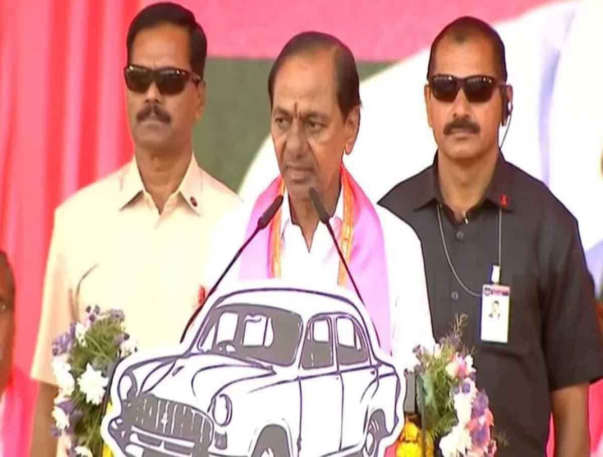 KCR Urges Bodhan Voters To Re-Elect Shakeel Aamir | HydNow